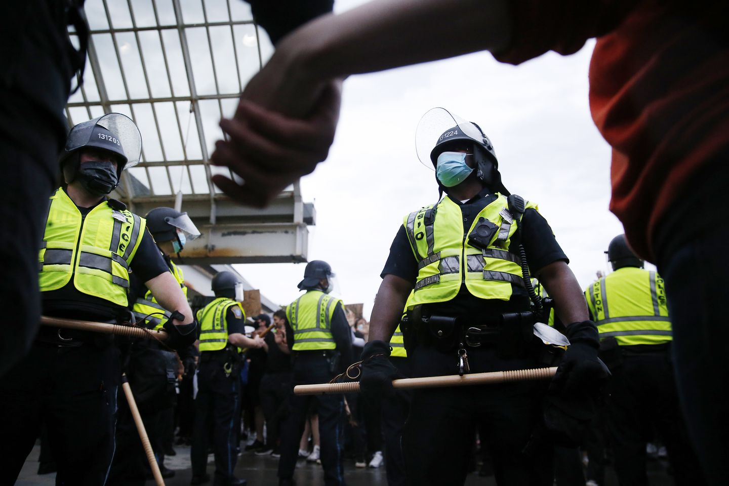 Lawmakers unveil police reform compromise after months of secret ...
